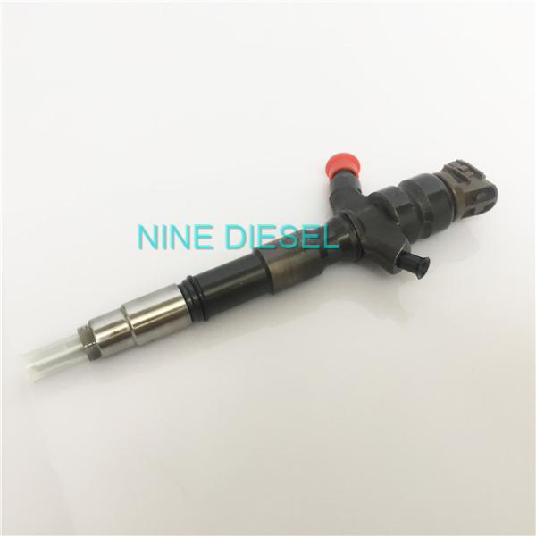 Toyota Hilux 2KD-FTV Denso Diesel Fuel Injectors For Common Rail Engine ...